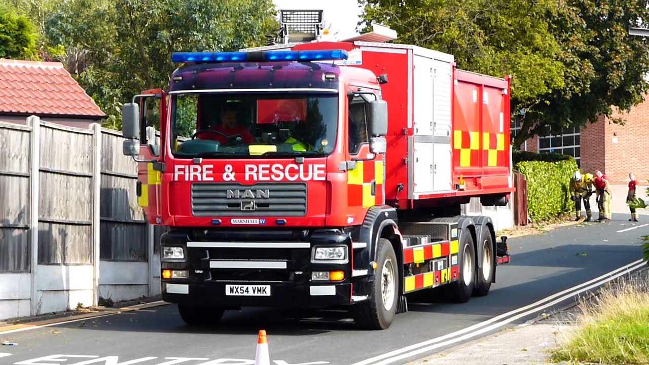 WRFS Prime Mover (PMO61) and Hose Layer Unit, WX54 VMK. - YouTube