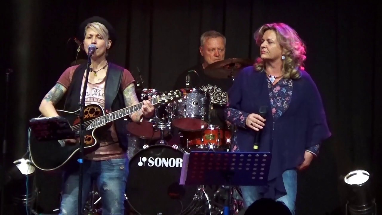 STEFFI LIST im Duett mit Linda Schmelzer┃Posthalle Würzburg - YouTube