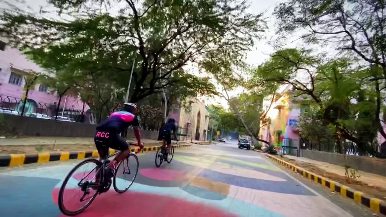 Lodi Murals on quiet Sunday afternoon - YouTube