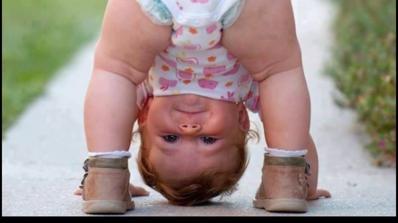 Clumsy Mann's children - very funny - YouTube