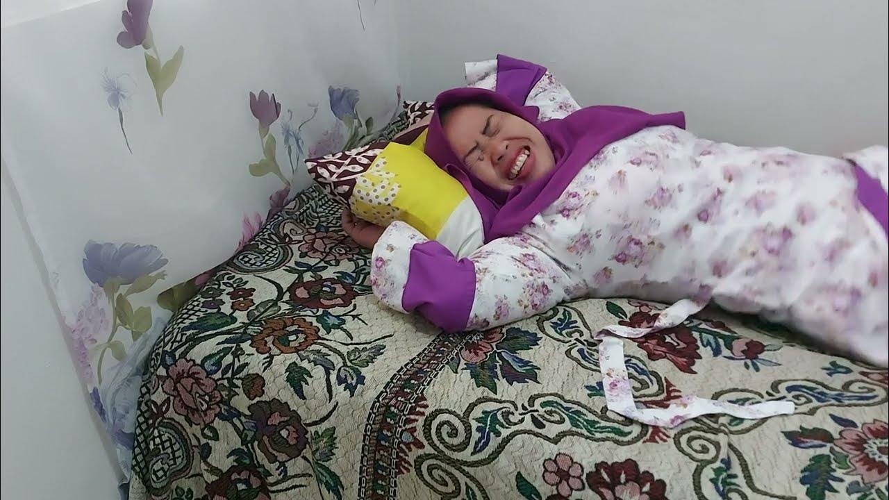 Yaya zakiyah - ekpresi bahagia dan ketawa - YouTube