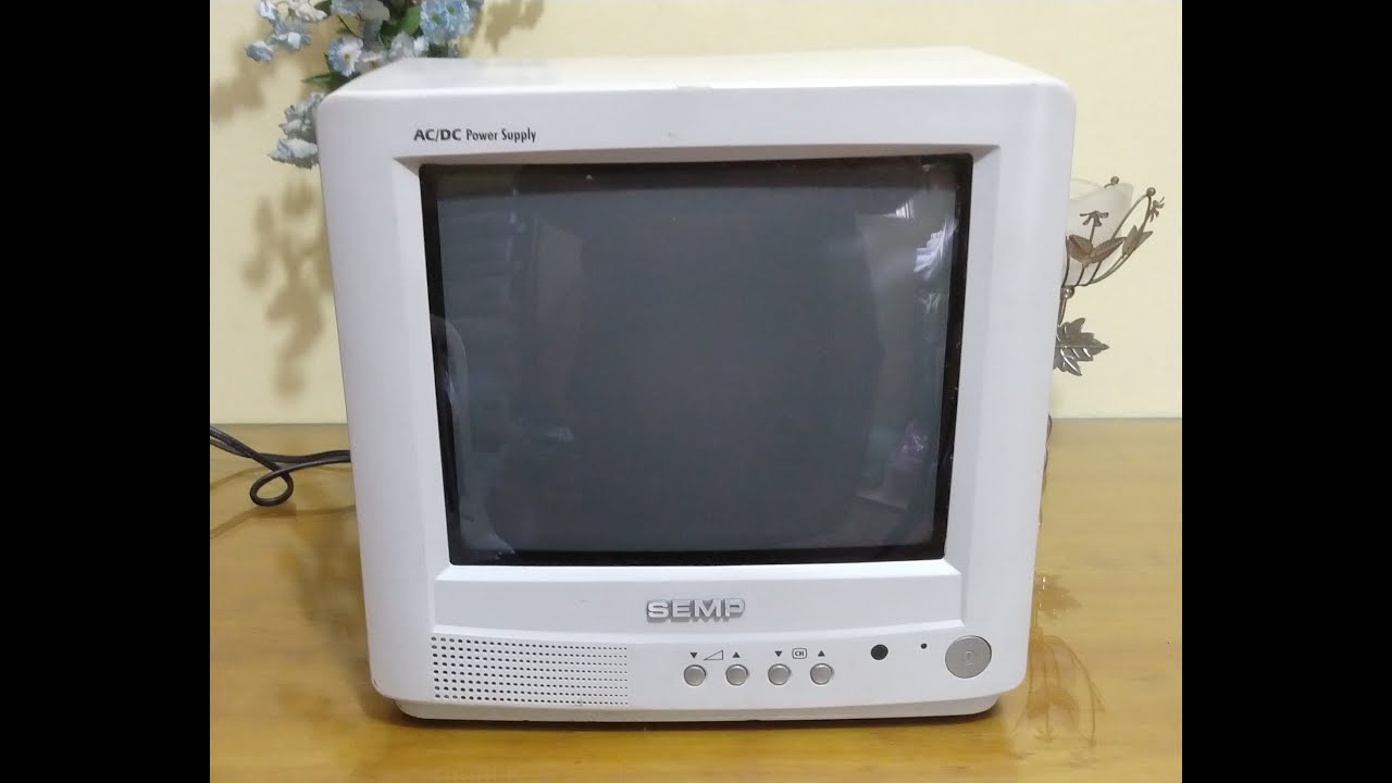 Funcionamento TV Semp Toshiba Baby Gamer TV1030FM serie 3438 - YouTube