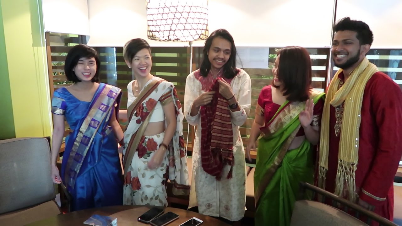 CHINESE GIRLS IN SAREES! - YouTube