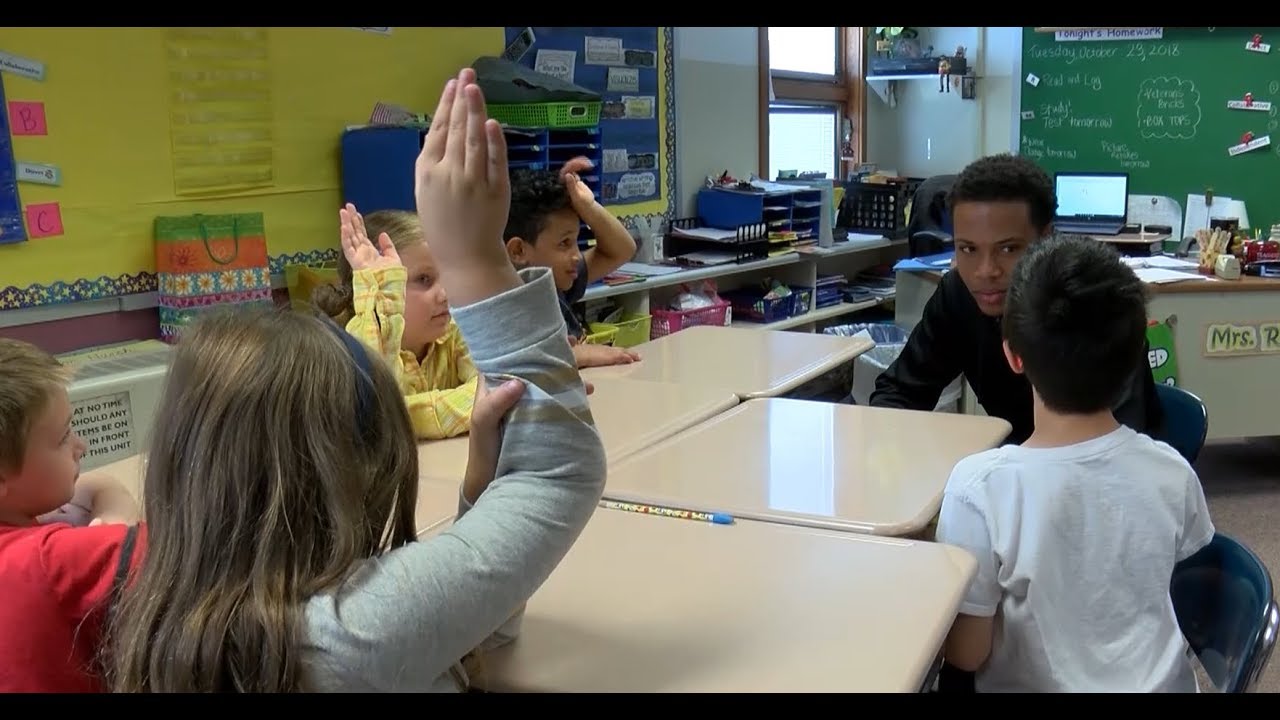 Spring-Ford Spotlight - Football visits Spring City Elementary - YouTube
