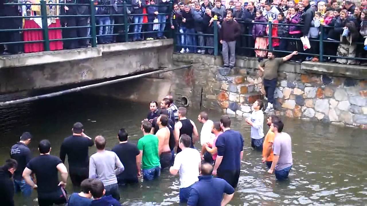 ΑΓΙΑΣΜΟΣ ΤΩΝ ΥΔΑΤΩΝ ΣΤΗ ΦΛΩΡΙΝΑ - YouTube