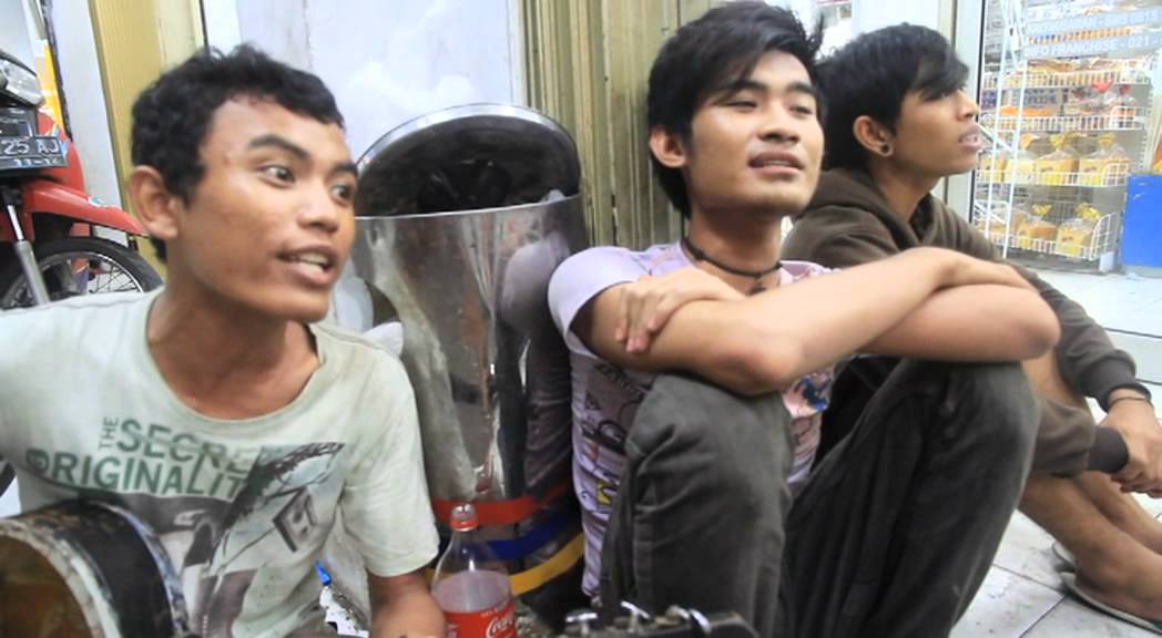 Pengamen Jalanan - Ini kisahku pengamen jalanan, memberi hiburan demi ...