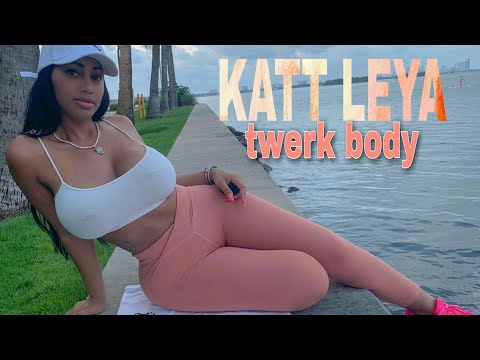 KATT LEYA #twerk | ASS COMPILATION by WE TWERKING