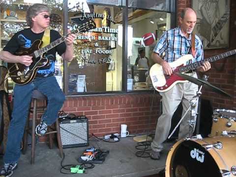 Jeff Egan (guitar), Dave Wilkinson (bass), Luis M (drums) at Croissan ...