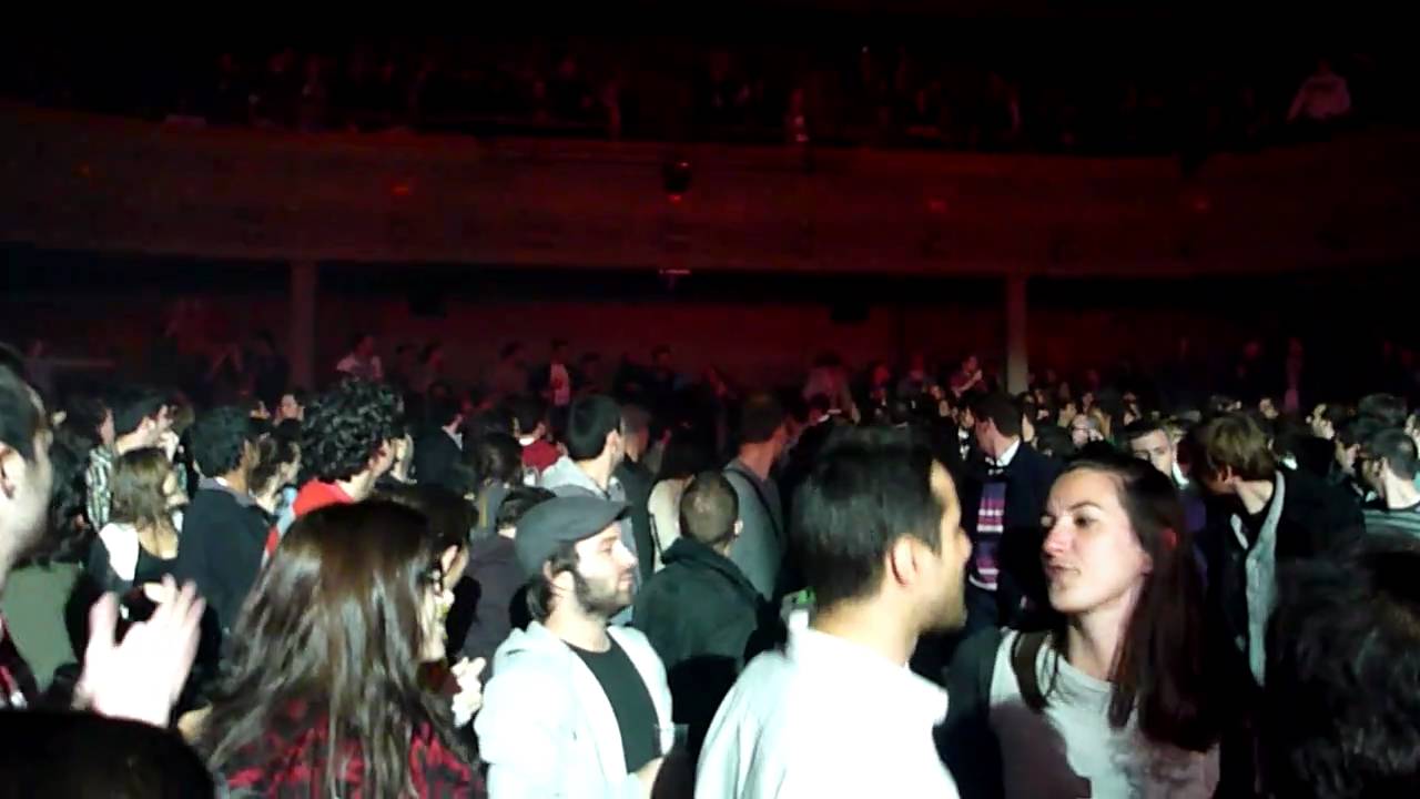 Kele Okereke - Tenderoni (live @ Super Bock em Stock) - YouTube