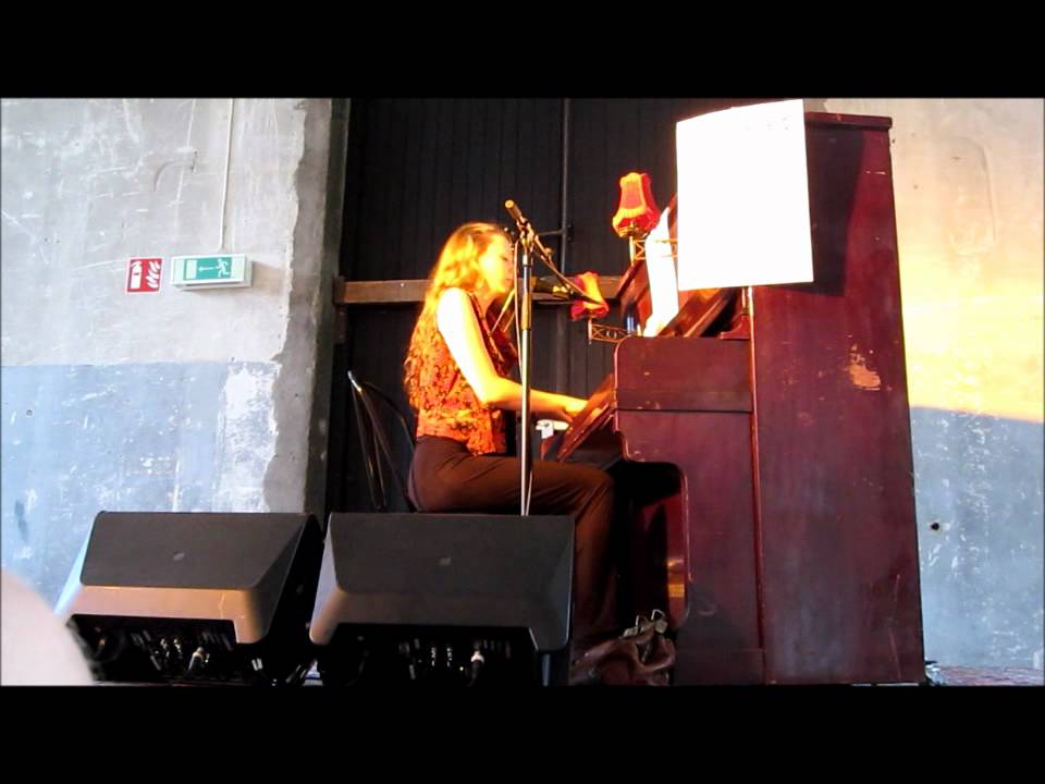 Heart Of Gold (live) - Kristin Evegård (Neil Young - Cover) - YouTube