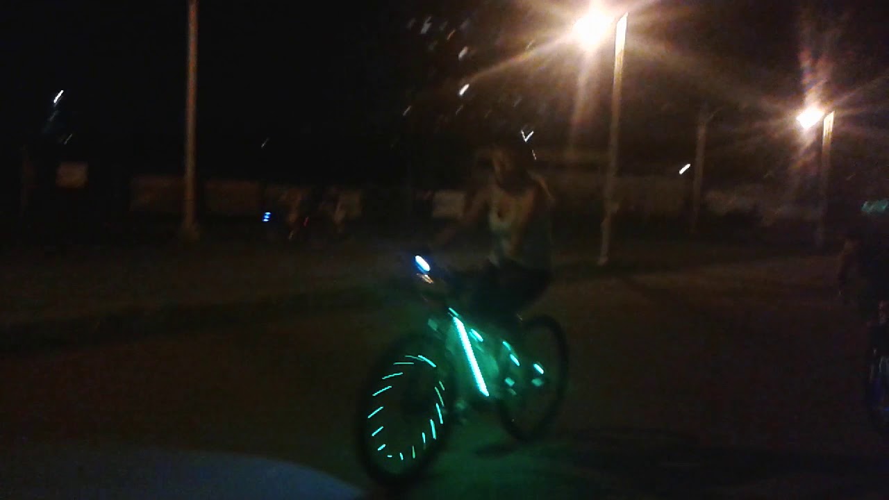 Hamilton Glow riders at pier 7 May 26,2018 - YouTube