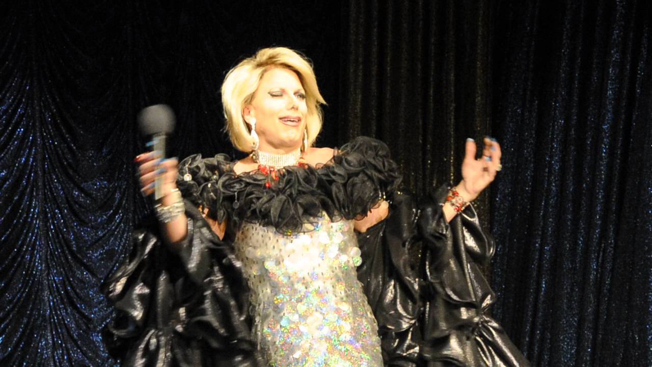Joe Posa as Joan Rivers - YouTube