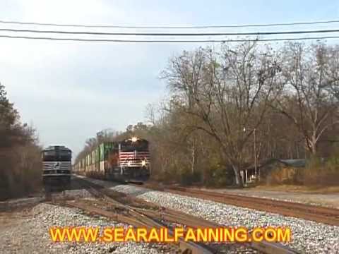 UP Southern Pacific Heritage Locomotive #1996 Leads the NS 22Z Thru Boligee, Alabama - YouTube