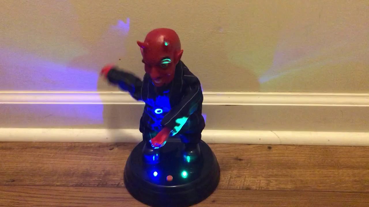 (Gemmy) Halloween 2010 Grave Ravers Devil - YouTube