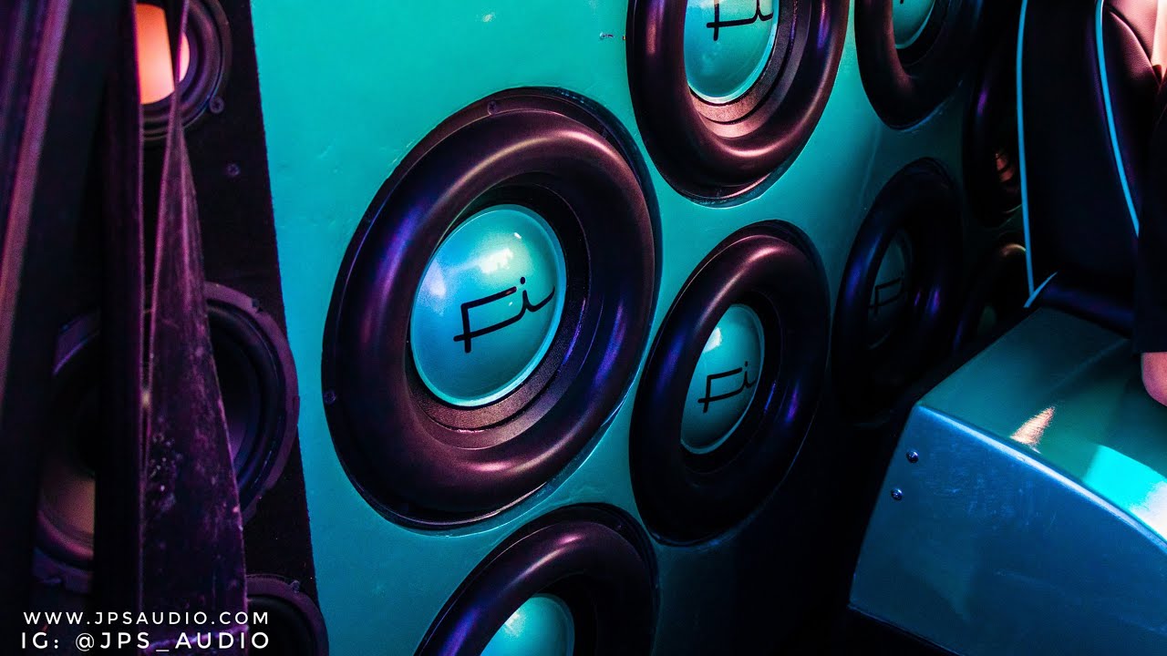 NICE AF!! 8 Fi car audio custom Q 12's on a taramps md8k - YouTube