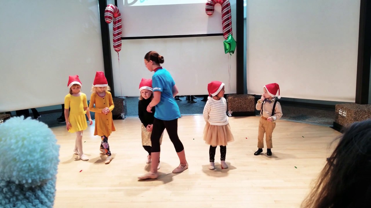 Riley's first dance recital - YouTube