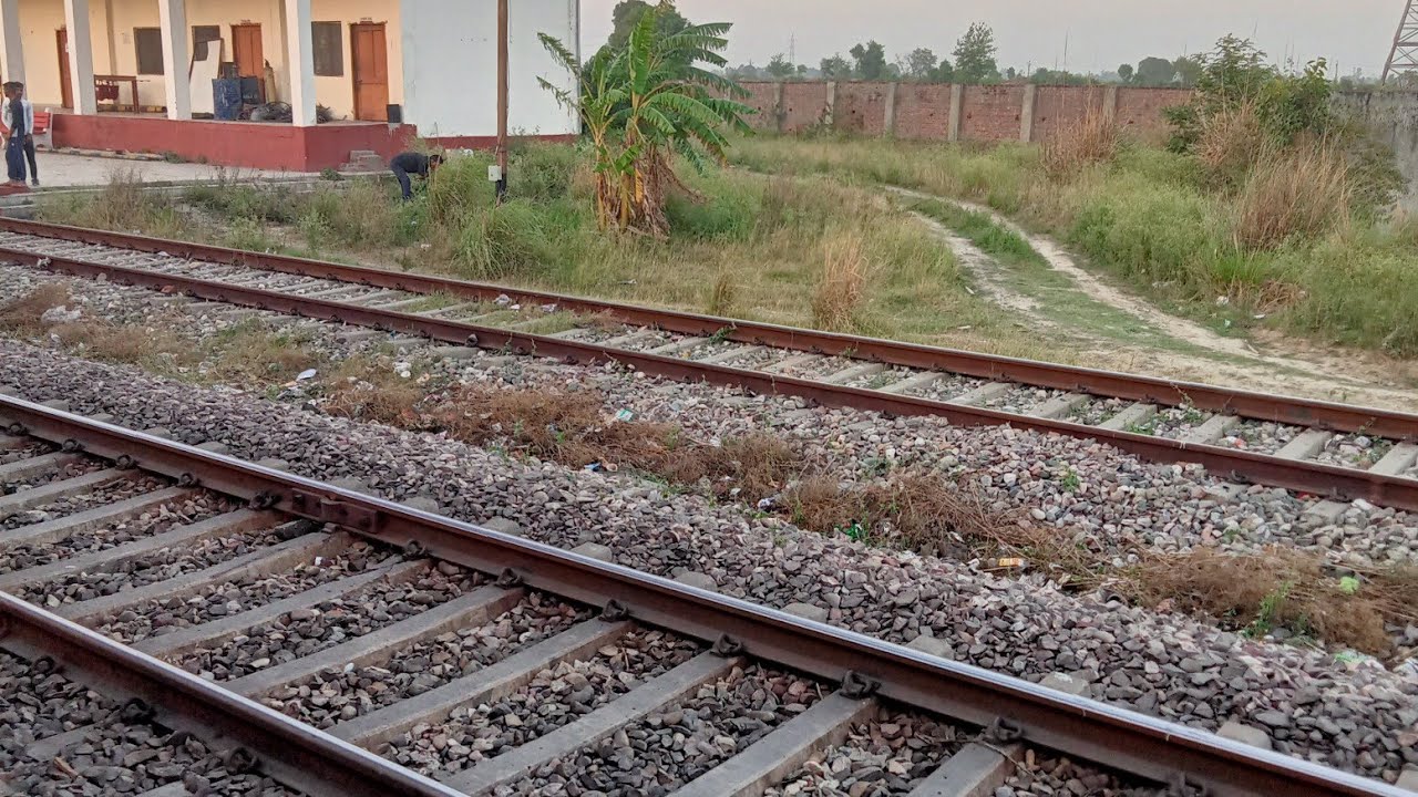 Sirhind Junction to Ludhiyana Junction Janta express - YouTube