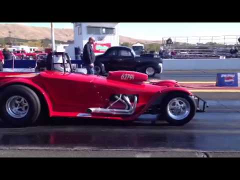 Roadster Drag Race - YouTube
