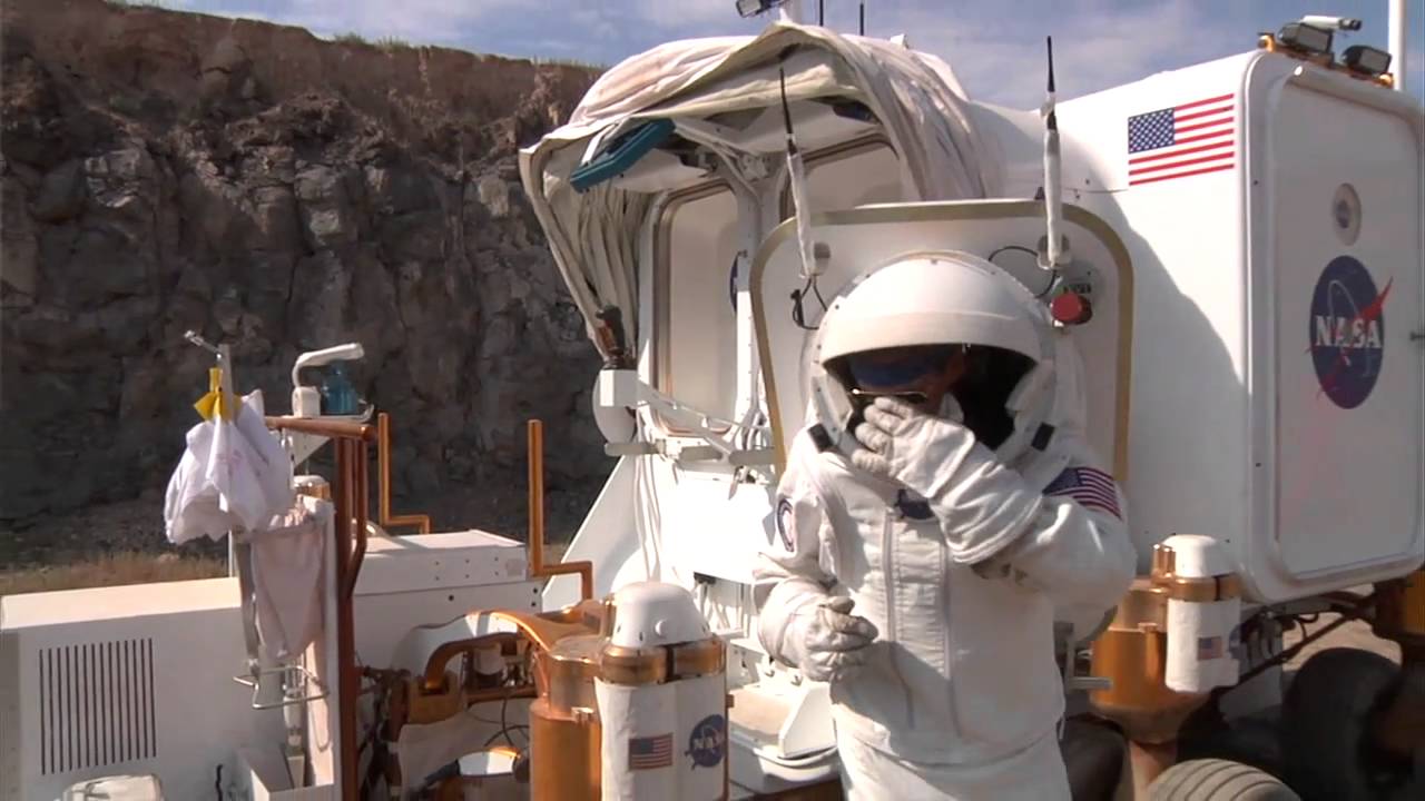 Goddard Scientists Explore Desert RATS - YouTube