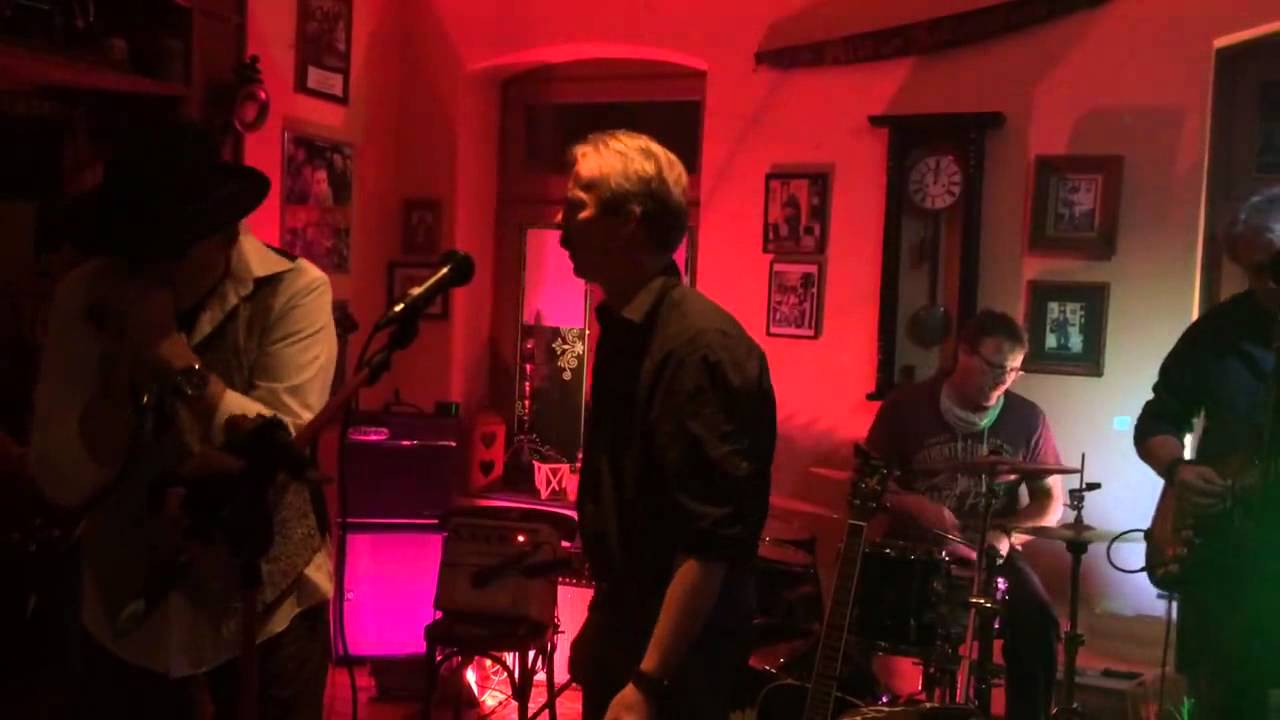 Monkey Stomp River Hip Mama (Charlie Musselwhite) - YouTube