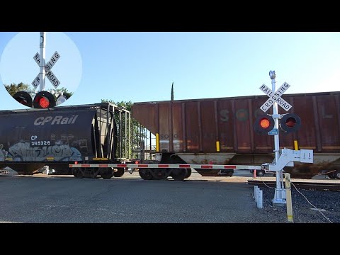 UP 9007 Manifest South - *New E-Bell* 3rd St. Railroad Crossing, Wheatland CA - YouTube