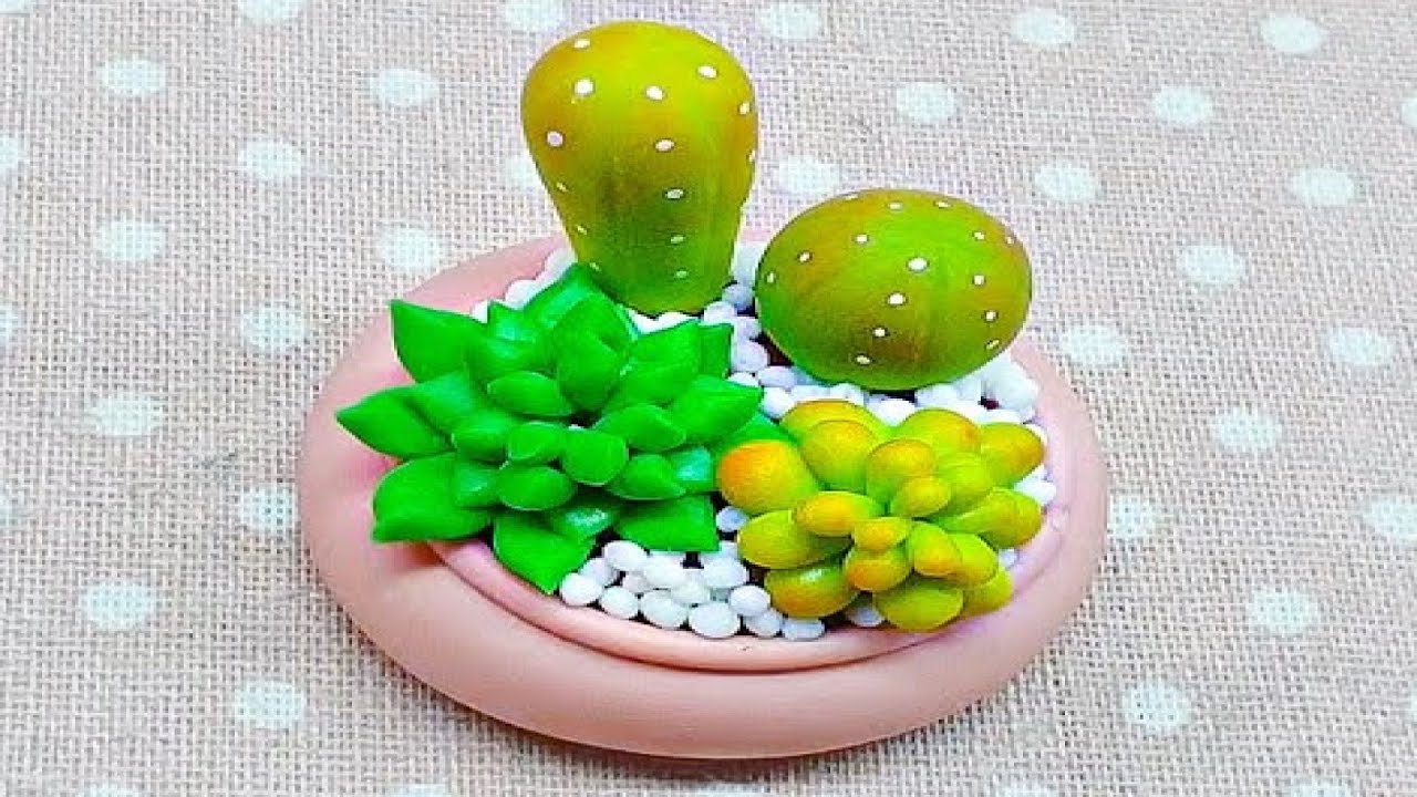 Creating Meticulous Realistic Clay Succulents: Making a Pachyphytum ...