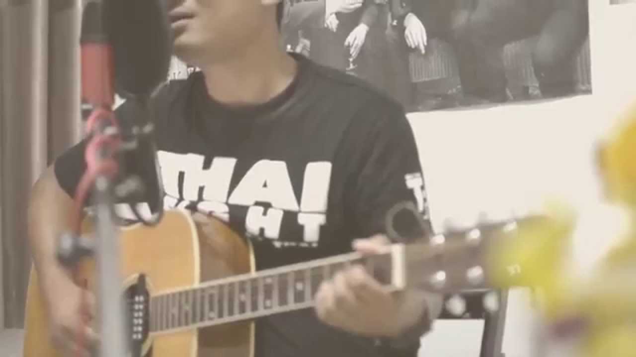 เพราะอะไร Cover By : ขมอ่ำหล่ำ - YouTube