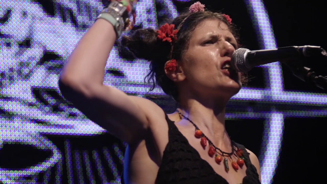 Soy Una Punk (Aerolíneas Federales, "No Todo Es Lo Que Parece", Directo ...