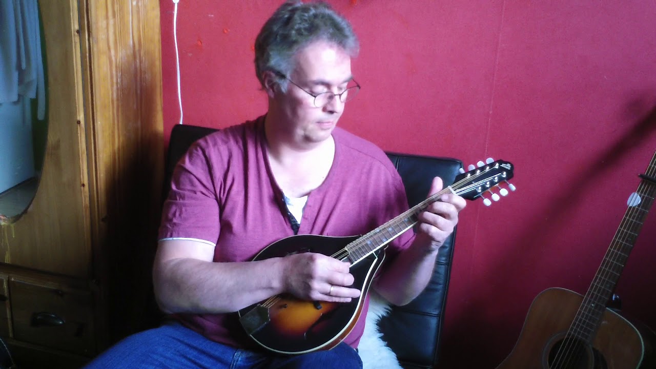 Cherokee Shuffle on a The Loar LM220 mandolin - YouTube