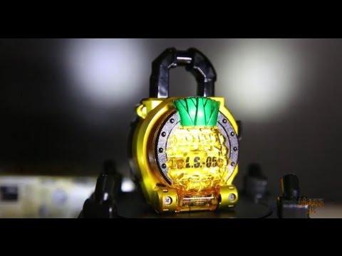 Kamen Rider Gaim LockSeed Fresh Pine Review - YouTube