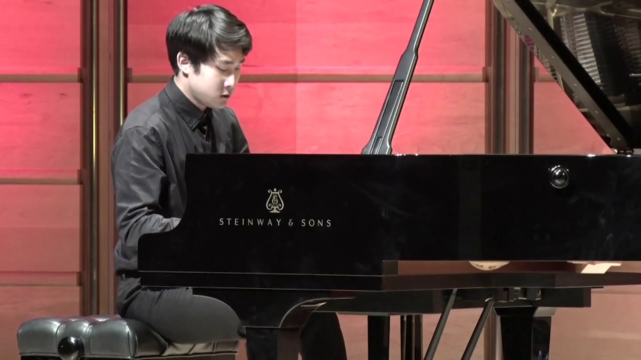 Kevin Chow, Semi Finalist, Fourth Performance (Grainger/Strauss) - YouTube