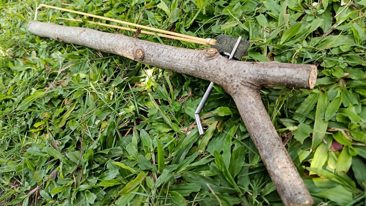 DIY SLINGSHOT | modern slingshot made from wooden twigs easy to make ...