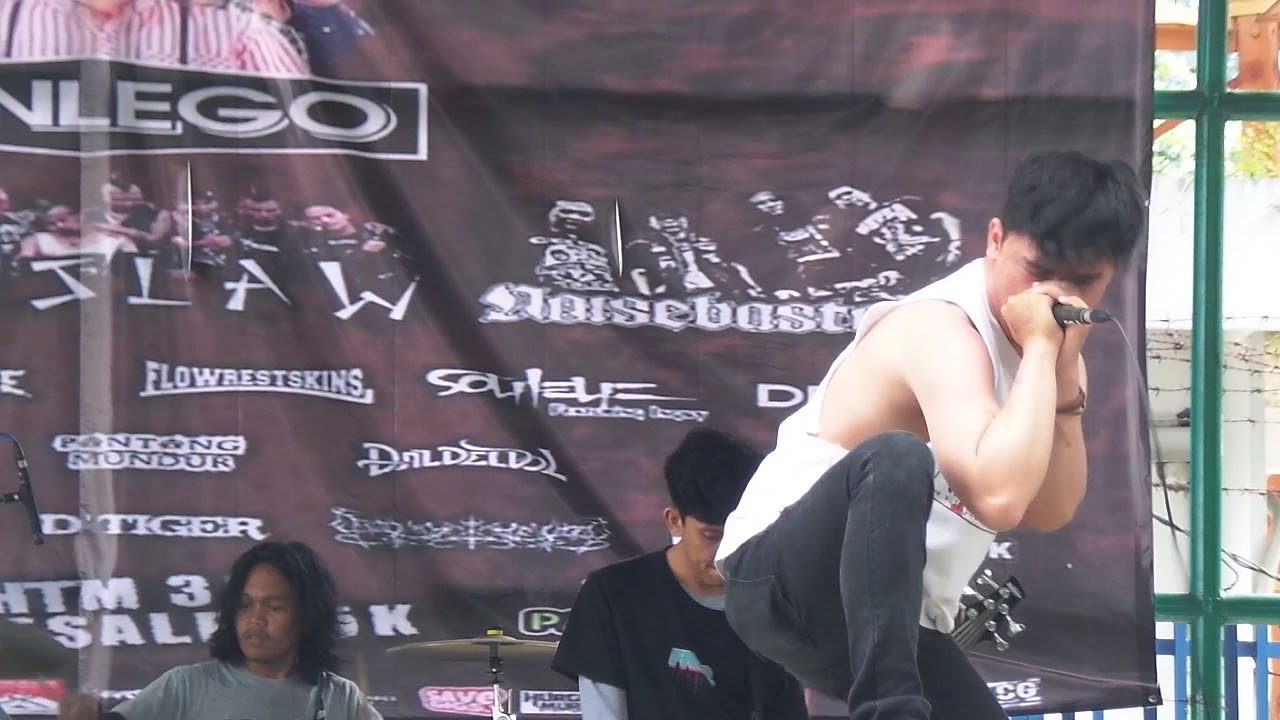 RUIN Band Bogor #1 on stage at Bogor Rockotor 2019 Return To Repulsion ...