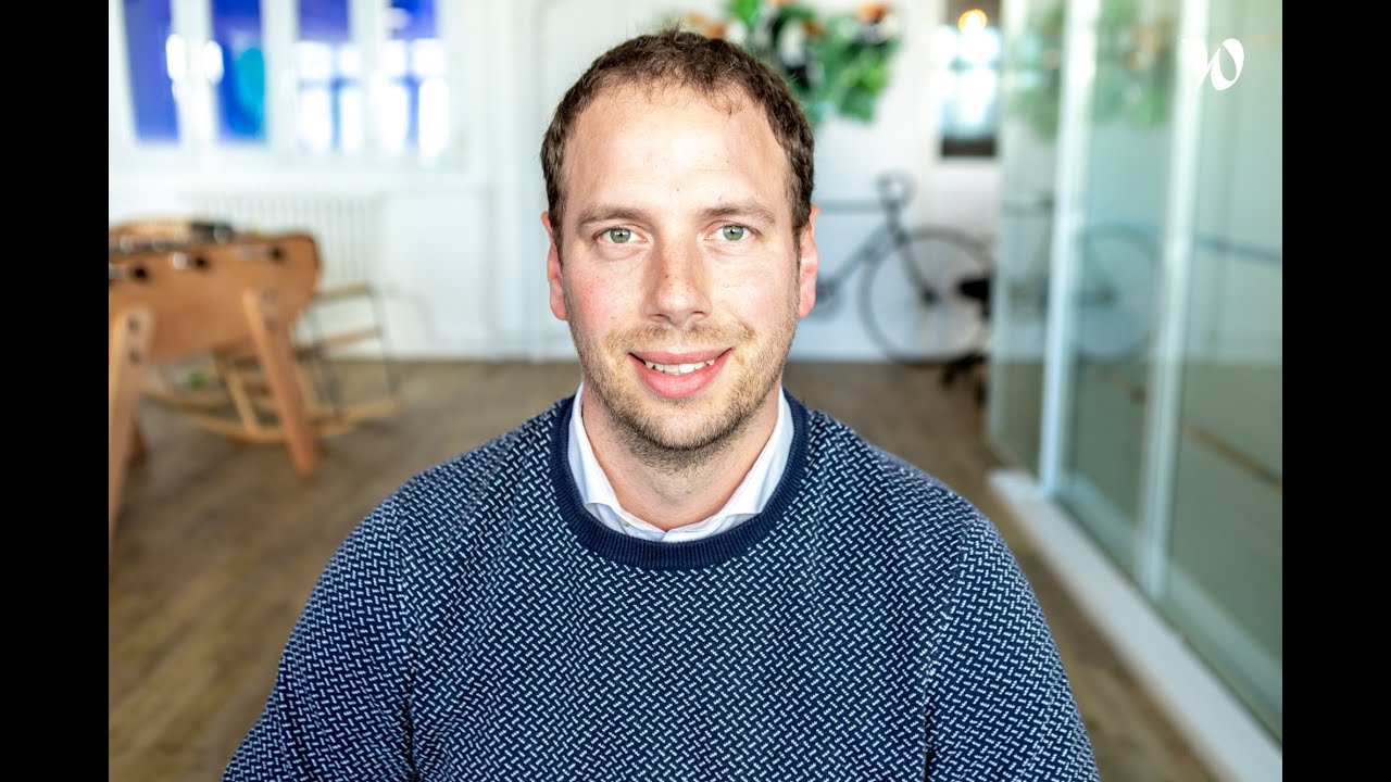 Découvrez Hellopro avec Gustave, CMO - YouTube