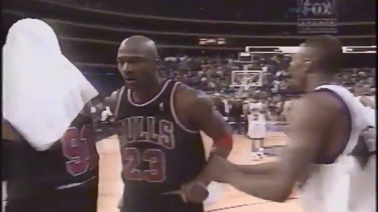 Bulls @ Raptors March 22 1998 Recap- Jordan Game Winner - YouTube