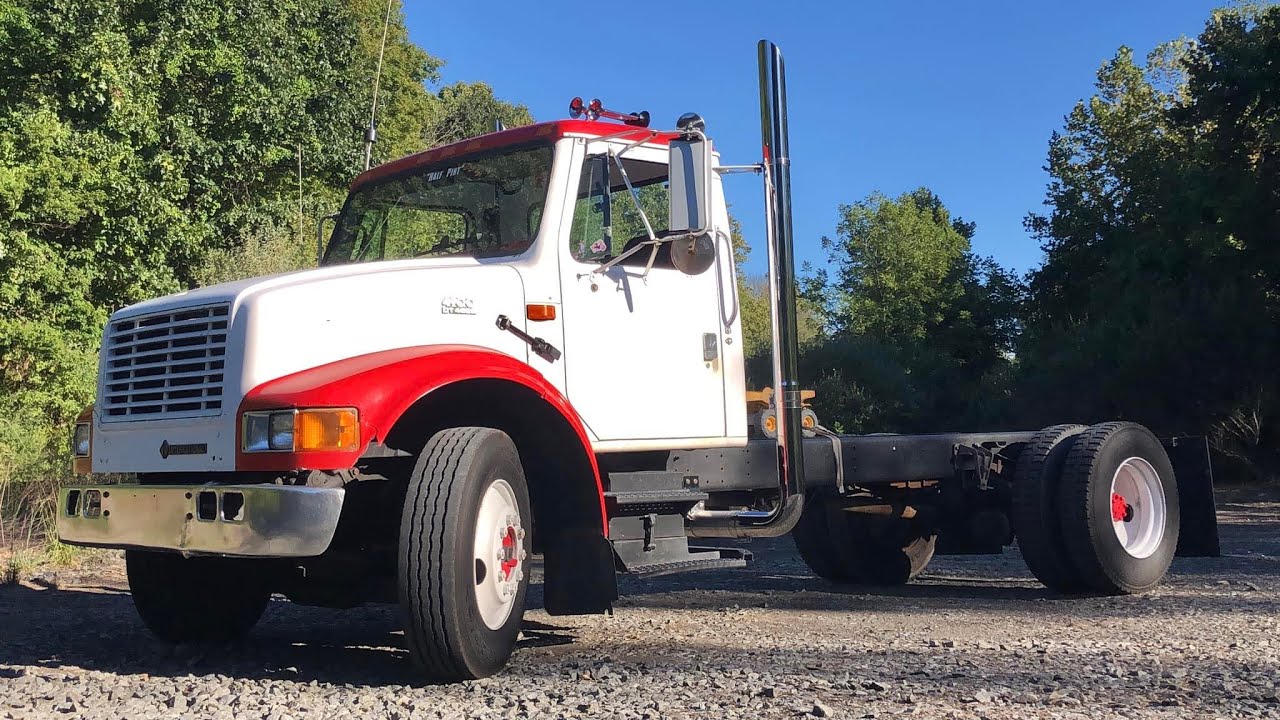 A Cab Ride In An International 4700 | Straight Piped DT466E - YouTube