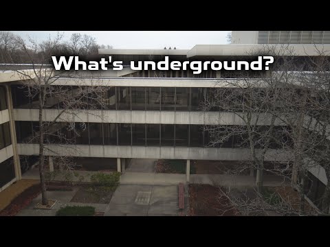 Secret Server Rooms Discovered Inside a HUGE Abandoned Government ...