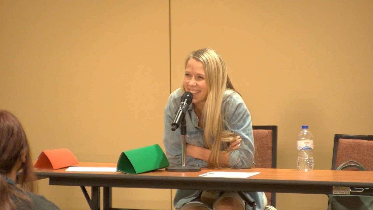 Yamacon 10 (2022) Meredith McCoy Fri Q&A - YouTube