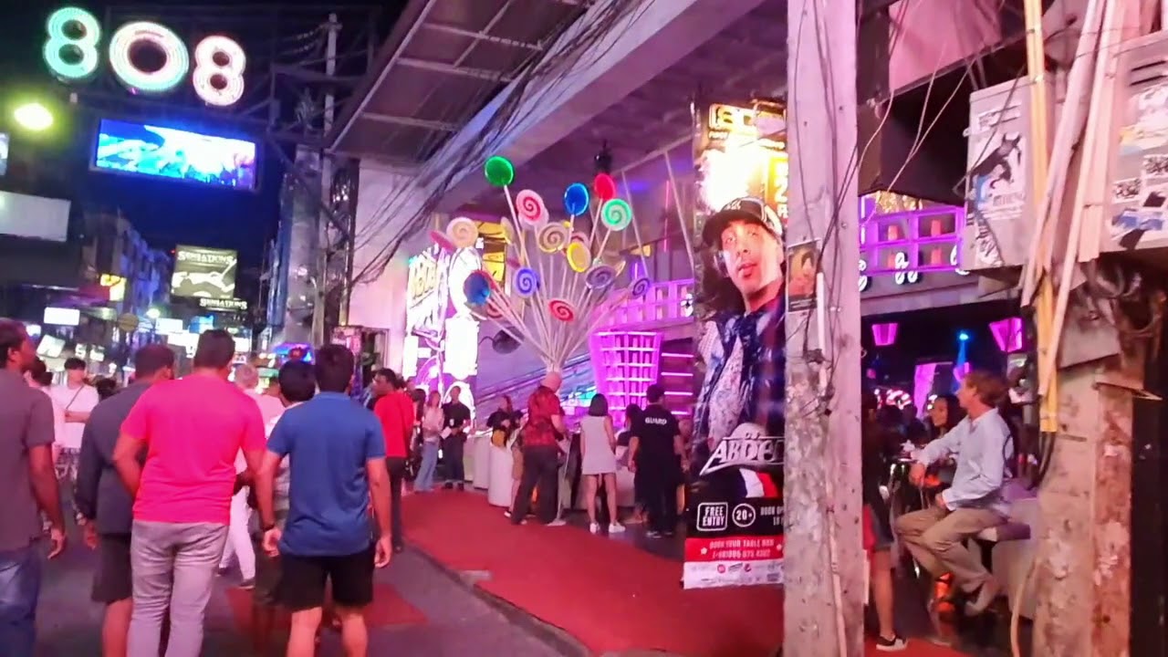 WALKING STREET/ PATTAYA - YouTube