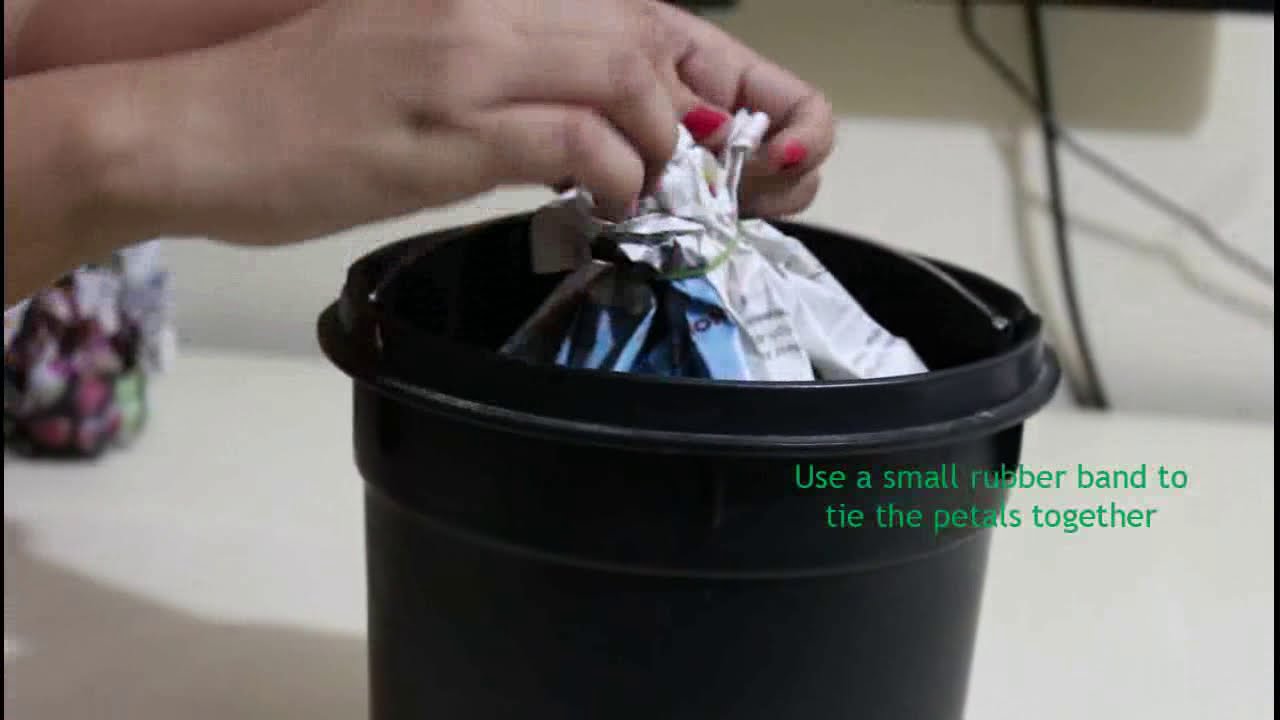 Paper bag for Dustbin| घरपर कूड़ादान के लिए पेपर के बैग बनाये! एकदम ...