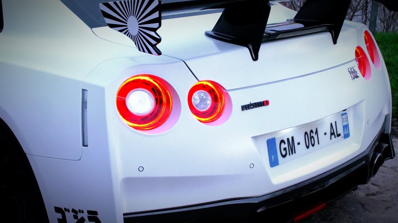 Nissan GT-R R35 by night 🌃 (feat, exocil) - YouTube