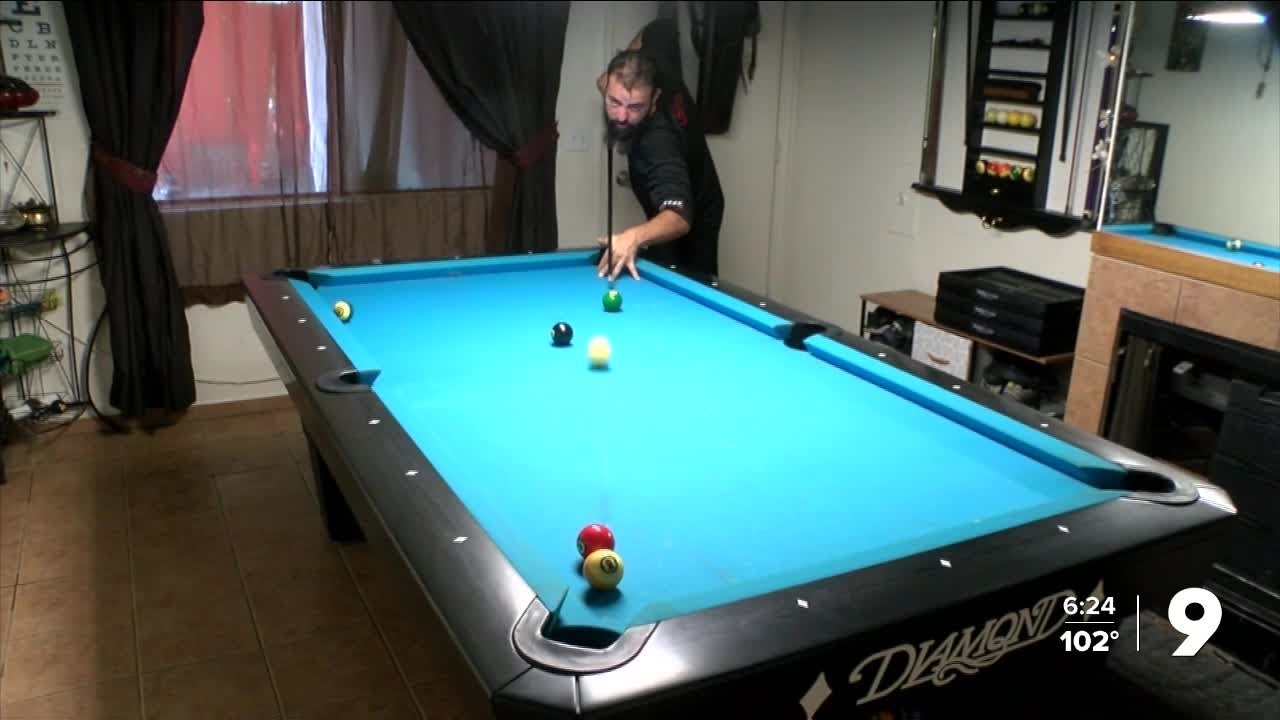 Tucson billiards player Ruben Silva also makes his own cues - YouTube