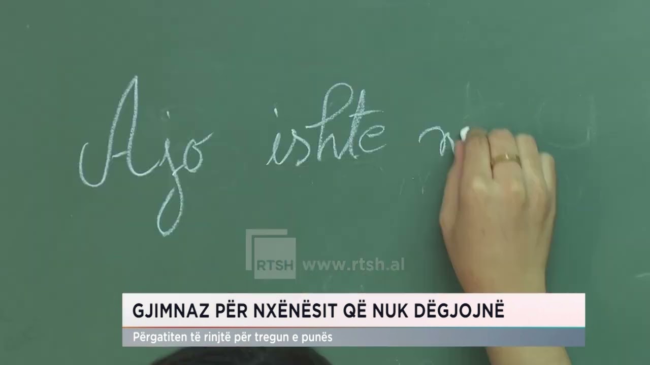 Gjimnaz për nxënësit që nuk dëgjojnë, përgatiten të rinjtë për tregun e ...