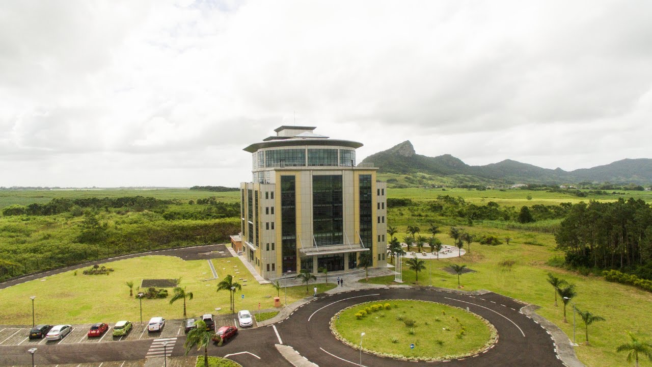 Virtual Tour | Polytechnics Mauritius Montagne Blanche Campus - YouTube