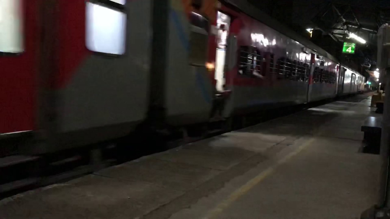 12661 POTHIGAI SF Express at MAMBALAM, Chennai! - YouTube