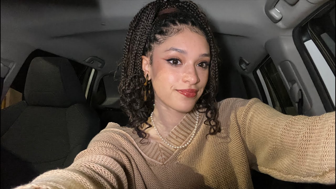 Xia Capretta is live! - YouTube