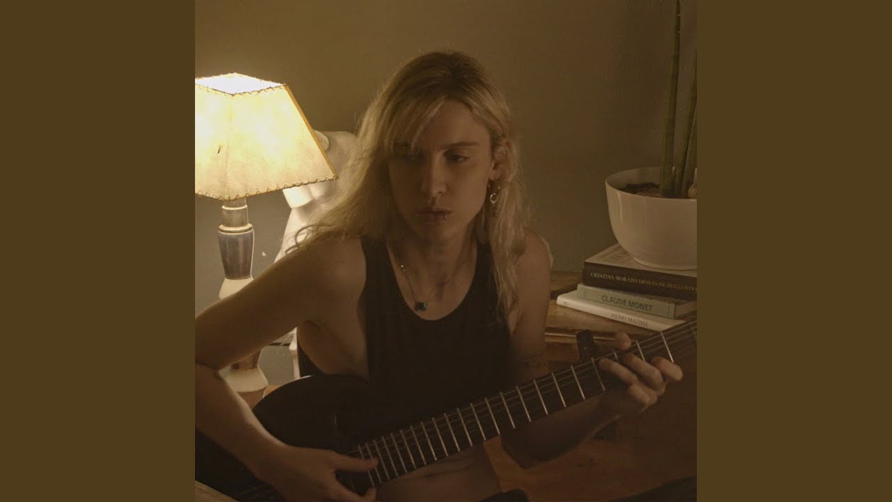 La Primera - YouTube