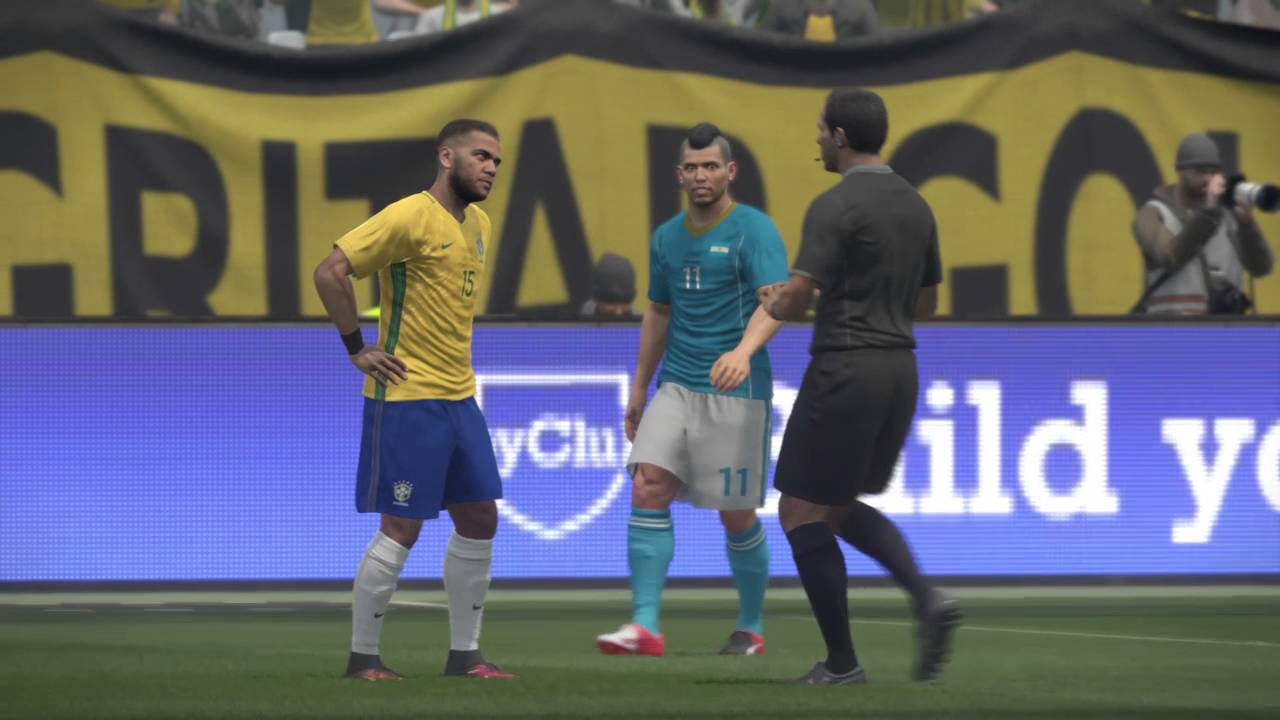Pro Evolution Soccer 2017 Gameplay - YouTube