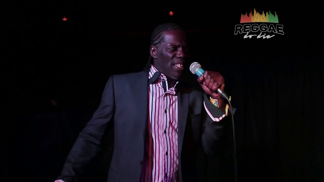 Webby Jay - In The Rain - YouTube