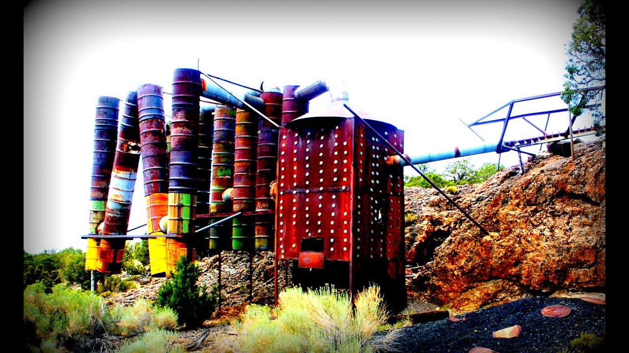 Strange & Creepy Structure in Nevada Desert - Near Area 51 - YouTube